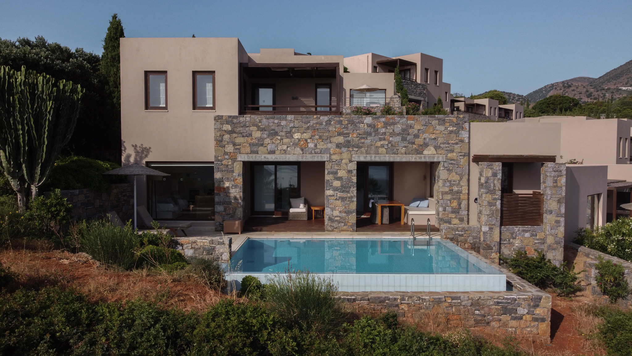 Blue Palace Crete, A Luxury Collection Resort & Spa – Fasten Ur Seatbelts